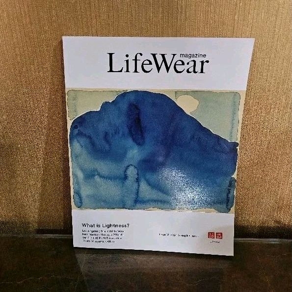 Jual Majalah UNIQLO LifeWear Magazine Issue 10 2024 Spring & Summer ...