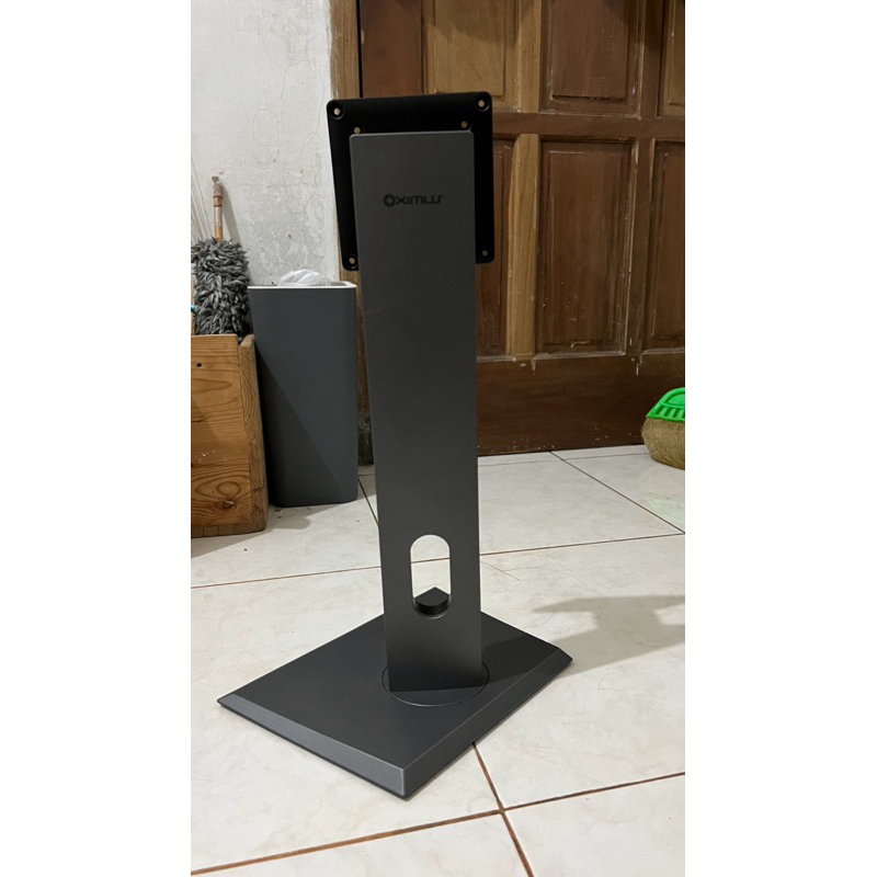 Jual Oximus Bracket TV Monitor Ergonomic Stand P802 Second Bekas ...