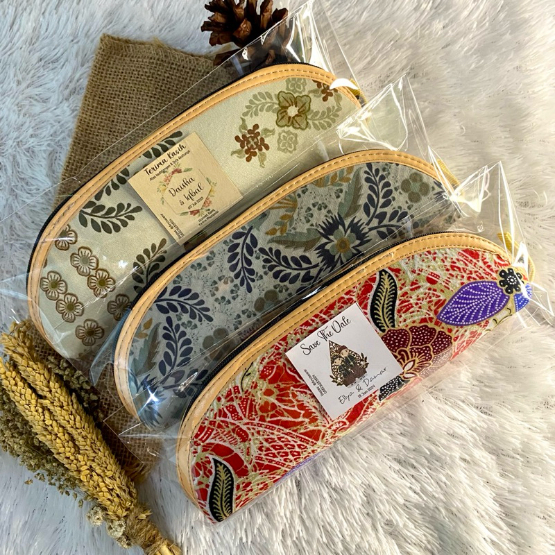 Jual (PAKET 50PCS) Souvenir Pernikahan Tempat Pensil Batik Khas Jogja ( Uk 19 x 7 cm ) Part 13 ...