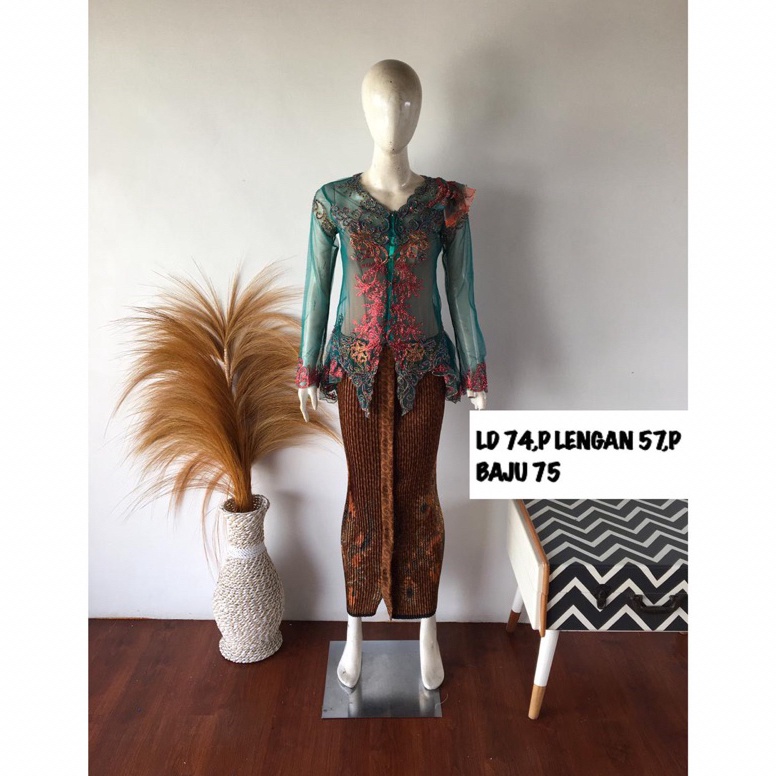 Jual Nyaman kebaya hijau botol Murah | Shopee Indonesia