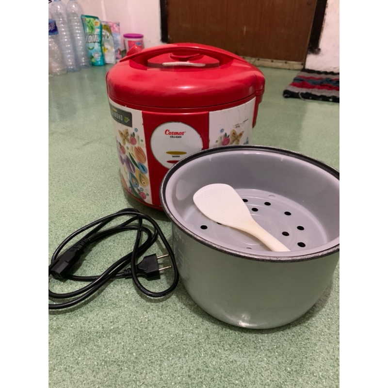 Jual Rice Cooker Magic Com Cosmos CRJ-6305 Bekas (Harap Lihat Foto dan ...