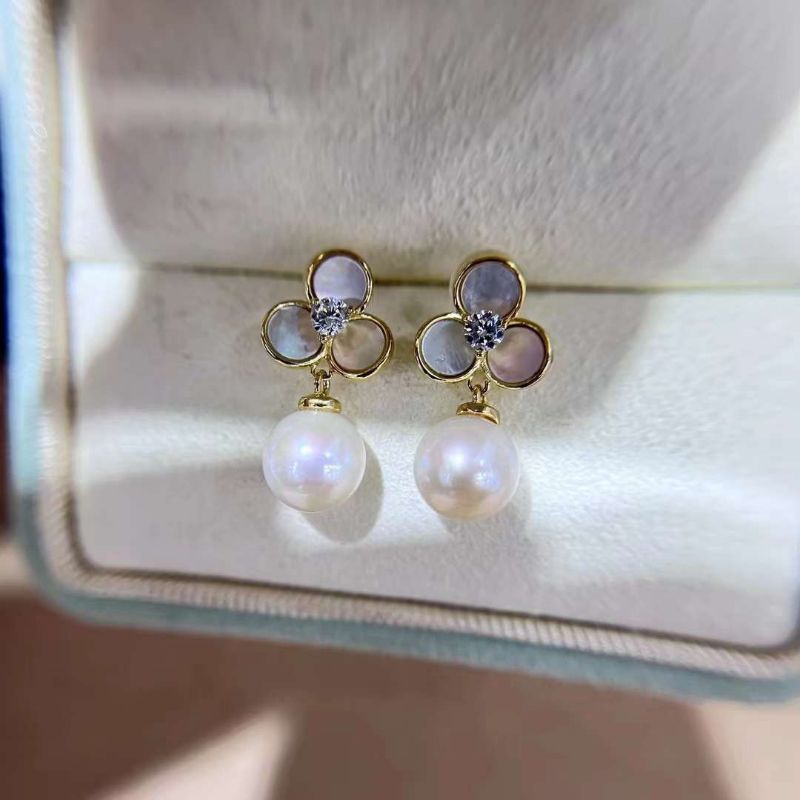Jual Anting Mutiara Akoya model bunga | Shopee Indonesia