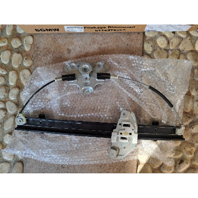 Jual Regulator kaca driver depan kanan Bekas wuling cortez | Shopee ...