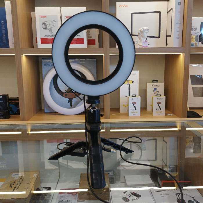 Jual Lampu Halo Ring Light LED Kamera 8W 6 Inch - RL-19 Plus Tripod ...