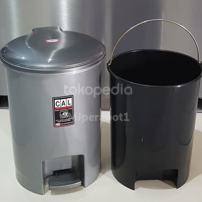 Jual TEMPAT SAMPAH INJAK BULAT 10 LITER SHINPO 840 S / MURAH DAN BAGUS | Shopee Indonesia