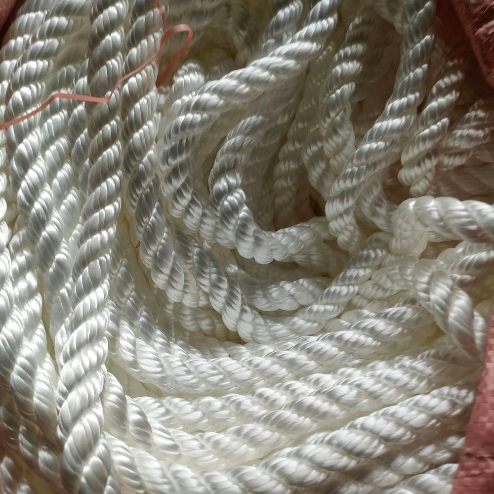 Jual Tali Tambang Nilon 16mm | Tali Nylon 16 mm | Tali Multifilament 16 ...