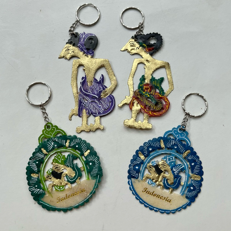 Jual Souvenir Gantungan Kunci Wayang Kulit Oleh-oleh Khas Indonesia | Shopee Indonesia