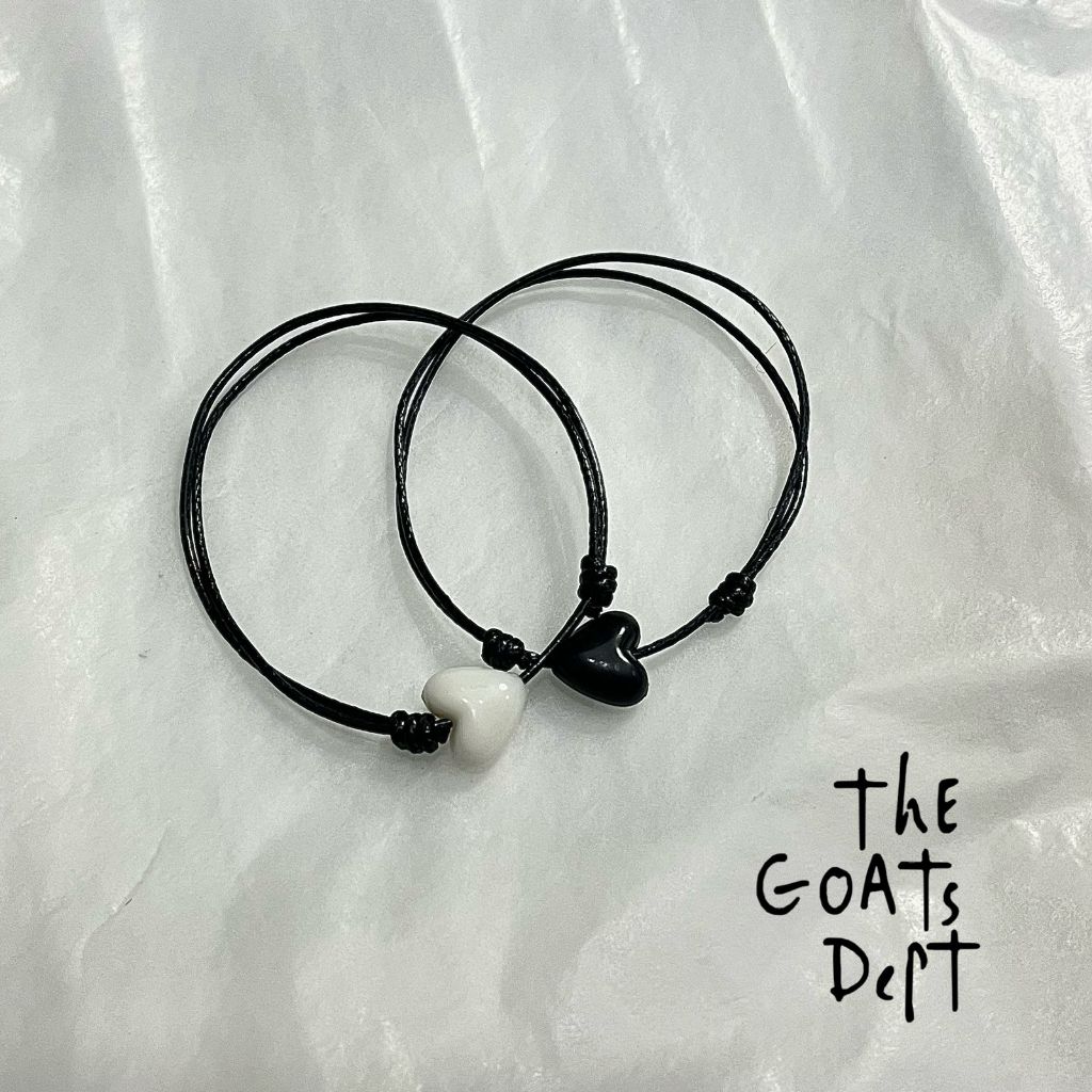 Jual The Goats Dept - Olivia Rodrigo Love Sign Couple Or Bestie ...