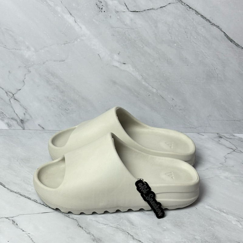 Jual SANDAL ADIDAS YEEZY SLID BNIB ORIGINAL PREMIUM | Shopee Indonesia