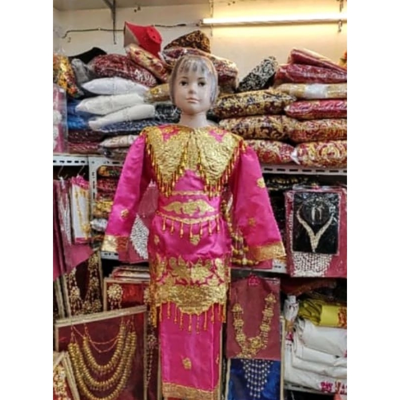 Jual pakaian adat Minang kabau buat carnaval dan acara resmi lainnya ... Jual pakaian adat Minang kabau buat carnaval dan acara resmi lainnya ...