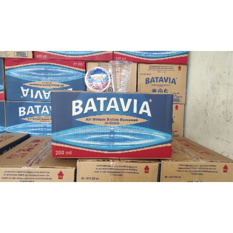 Jual Air Mineral Batavia Gelas 200ml 1 dus isi 48 pcs | Shopee Indonesia
