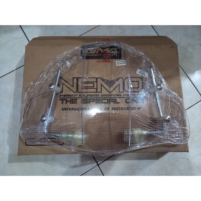 Jual Wind Shield tebal 3mm model universal ukuran sedang bisa untuk ...