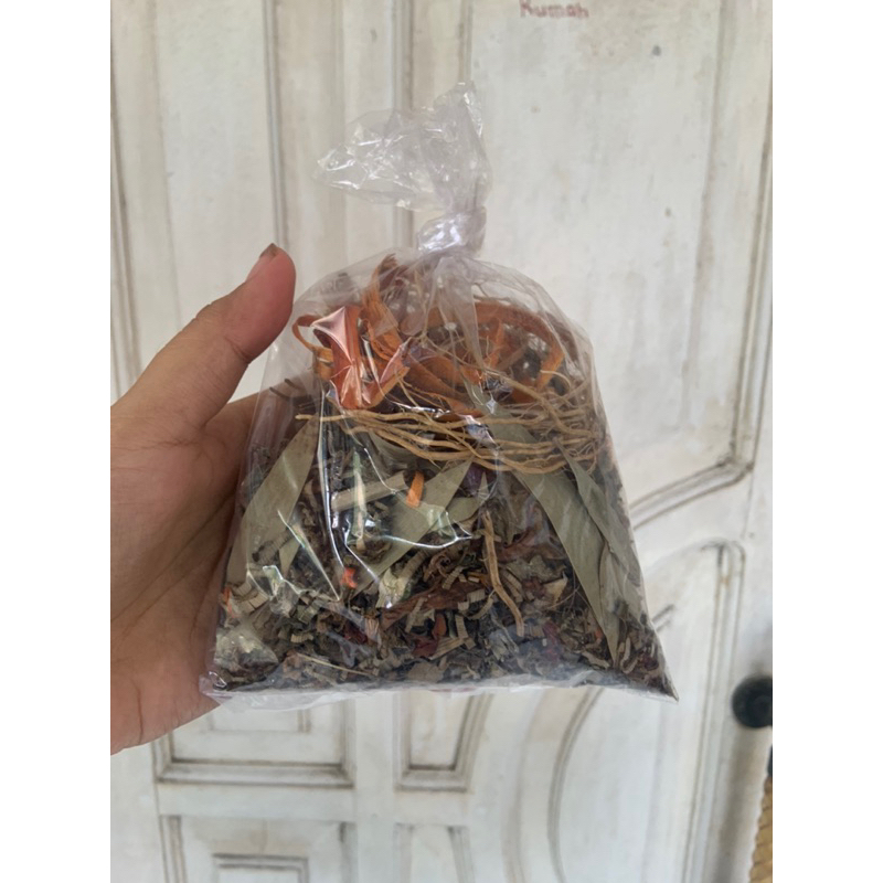 Jual KOCOR MANDI REMPAH RATUS SPA TRADISIONAL ALAMI KHAS CIREBON ...
