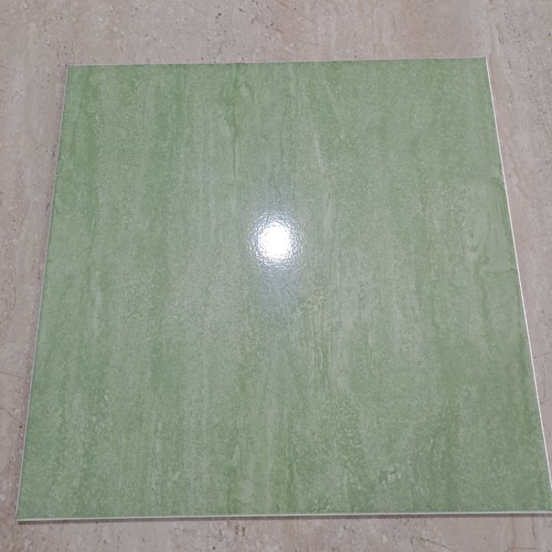 Jual Keramik Lantai Hijau Glossy / Keramik Lantai Marble Glossy ...