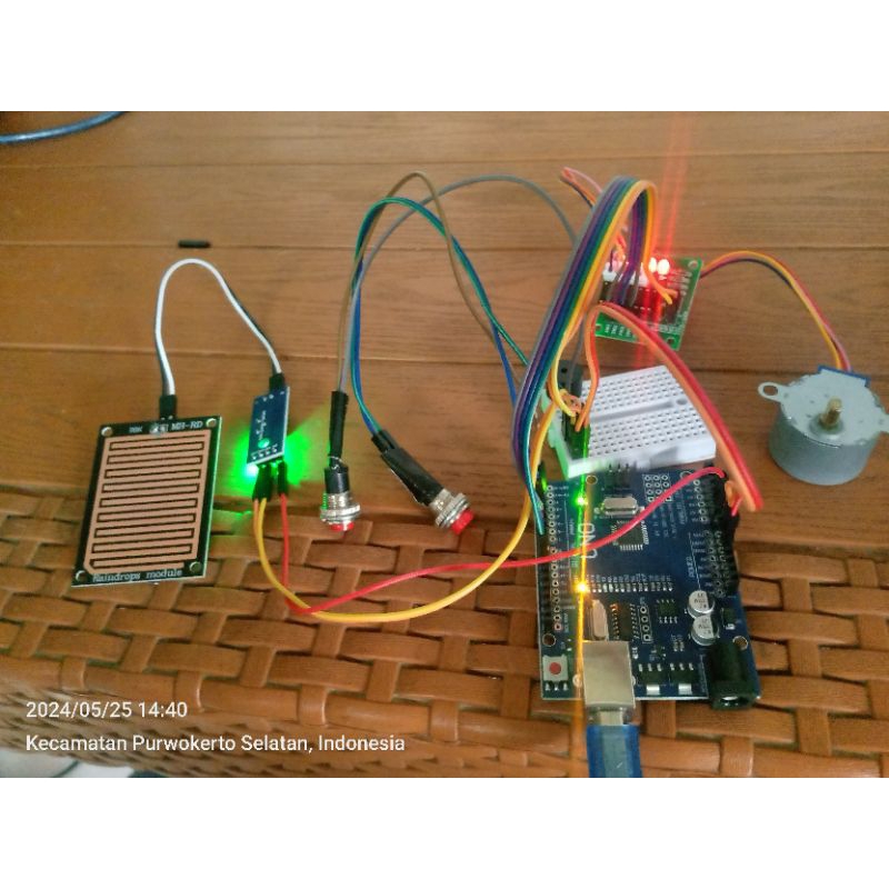 Jual sistem jemuran otomatis menggunakan arduino uno sensor hujan dan ... Jual sistem jemuran otomatis menggunakan arduino uno sensor hujan dan ...