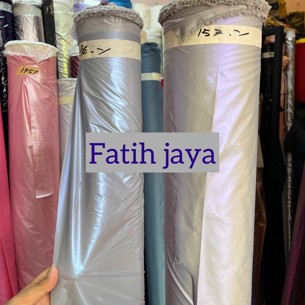 Jual KAIN HOLO POLOS WARNA ABU TUA GLOSSY GREYY COCOK UNTUK TAS PUFY ...