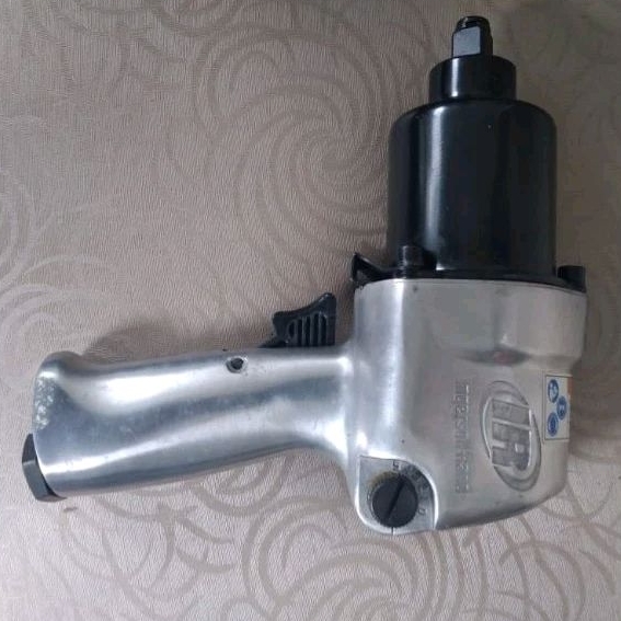 Jual JUAL RUGI !! alat pembuka & pengencang mur baut merk impact Drill ...