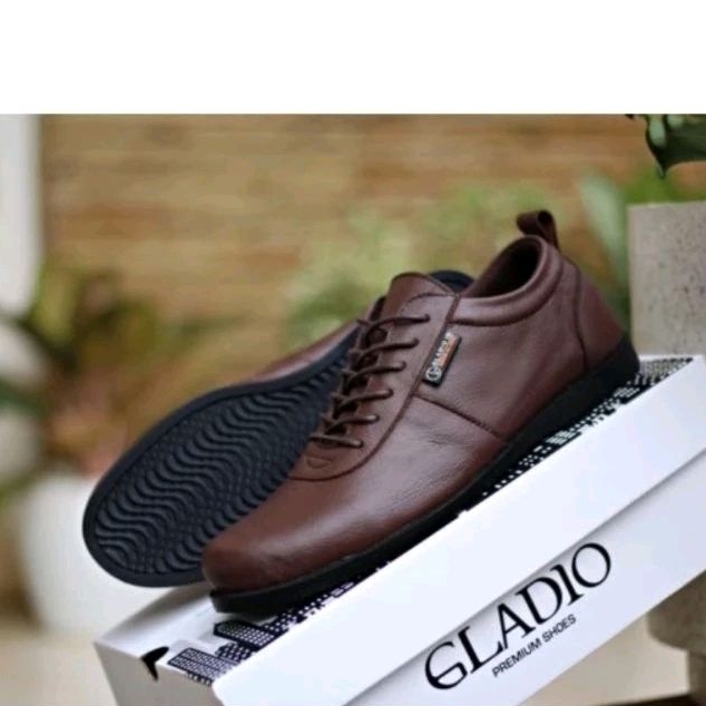 Jual Sepatu Kasual Pria Kulit Asli Gladio baretto - Sepatu Pantofel ...