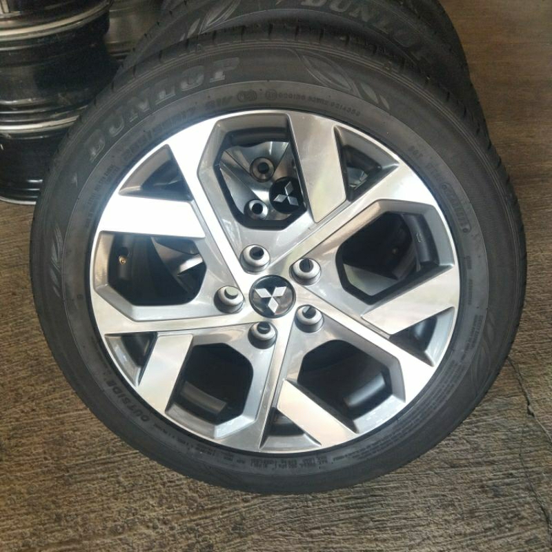 Jual velg oem xpander cross elite R17 + ban. | Shopee Indonesia