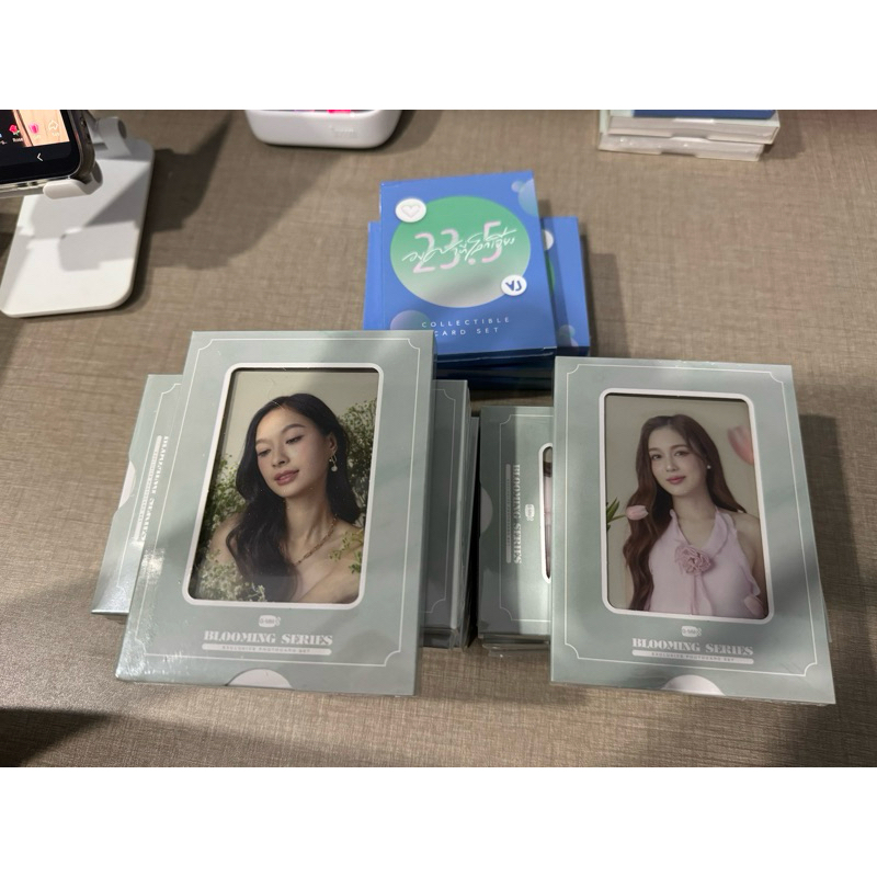 Jual GMM MERCH PHOTOCARD BLOMING SERIES | Shopee Indonesia