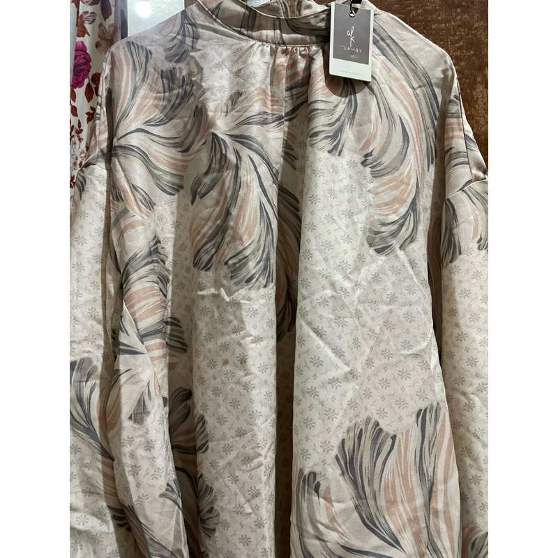 Jual DAUN TURKEY BLOUSE WEARING KLAMBY M (NEW) | Shopee Indonesia