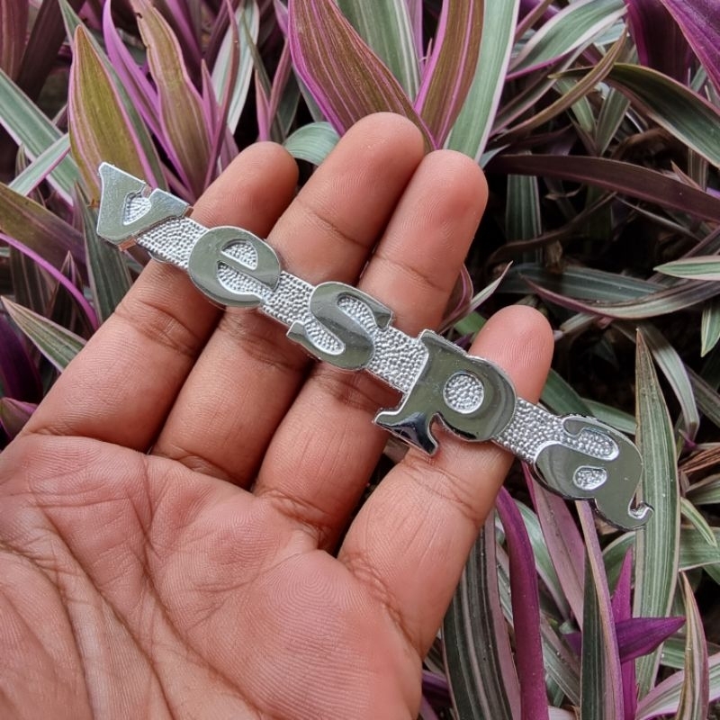 Jual EMBLEM LOGO VESPA BALOK DEPAN CHROME | Shopee Indonesia