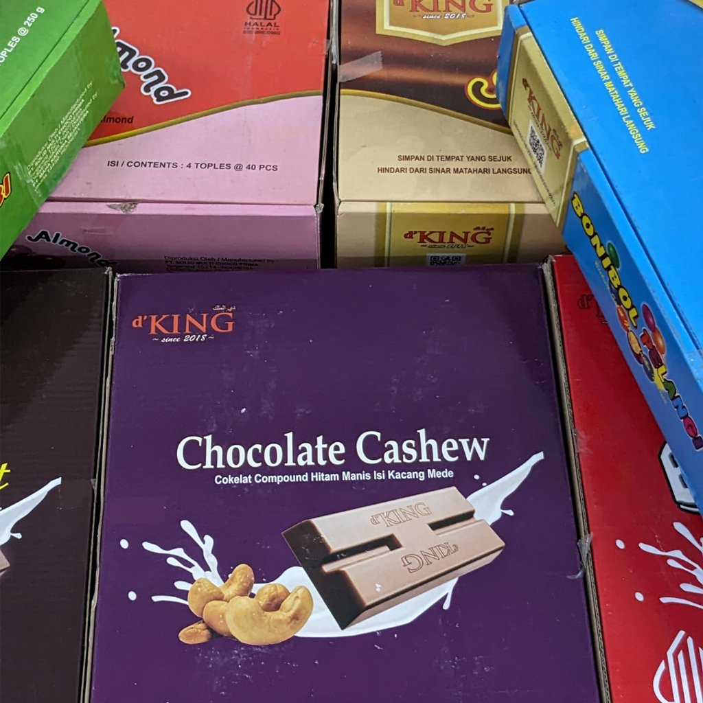 Jual DKing Coklat Musdalifah Cashew Bizco Hazelnut Peanut Kurma ...