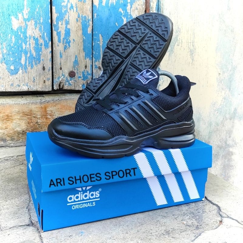 Jual Sepatu Original/Sepatu Kantor/Sepatu black white/Sepatu full black ...