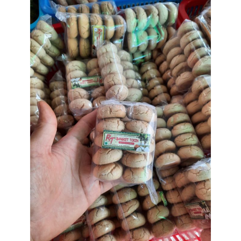 Jual Bagea Kacang Khas Tombatu Manado isi 8 | oleh-oleh khas manado ...