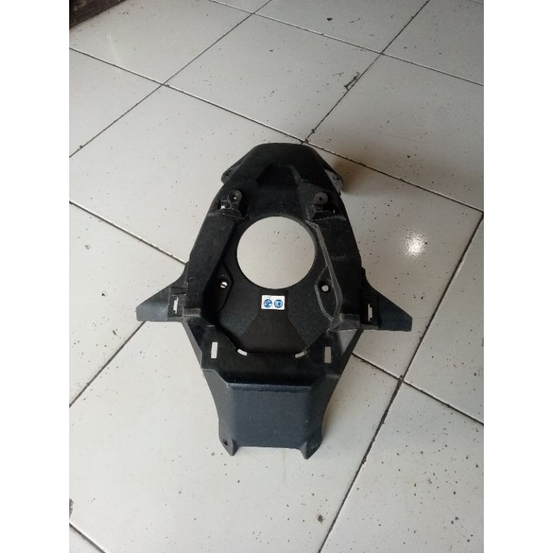 Jual cover fuel tank center CB 150X bekas original | Shopee Indonesia