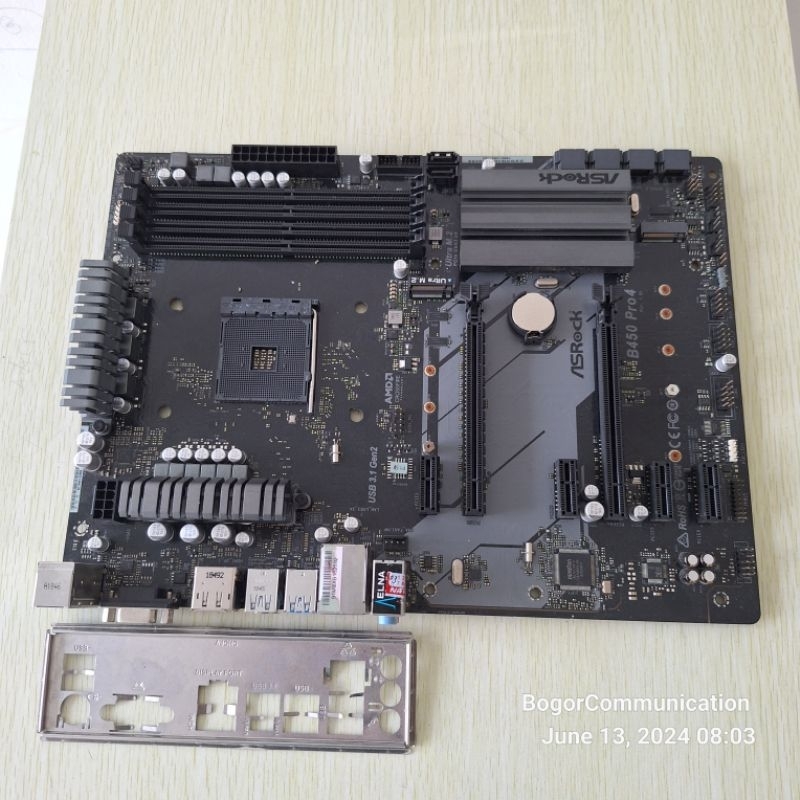Jual Motherboard B450 Asrock B450 Pro4 AMD AM4 DDR4 | Shopee Indonesia