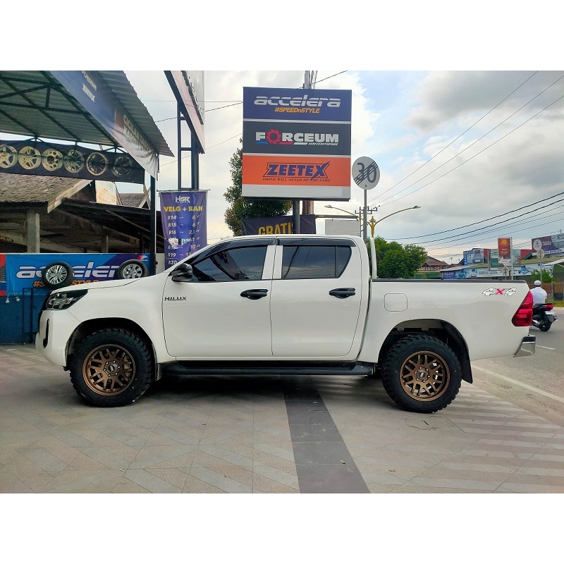 Jual Paket Velg Offroad Ring 18 + Ban MT Hilux Double Cabin Pajero ...