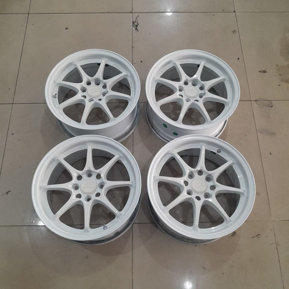 Jual Velg Mobil Bekas CE28 R15 Vios Yaris Swift Sirion Ayla Brio Baleno ...