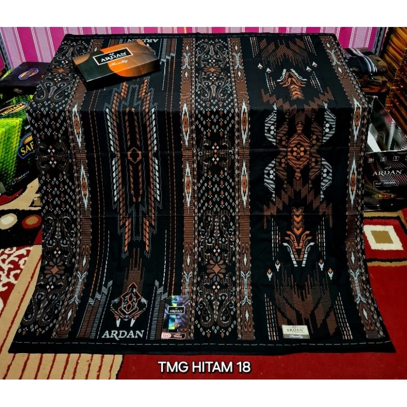 Jual SARUNG ARDAN FAMILY SERIES HITAM GRADE GOLD | Shopee Indonesia