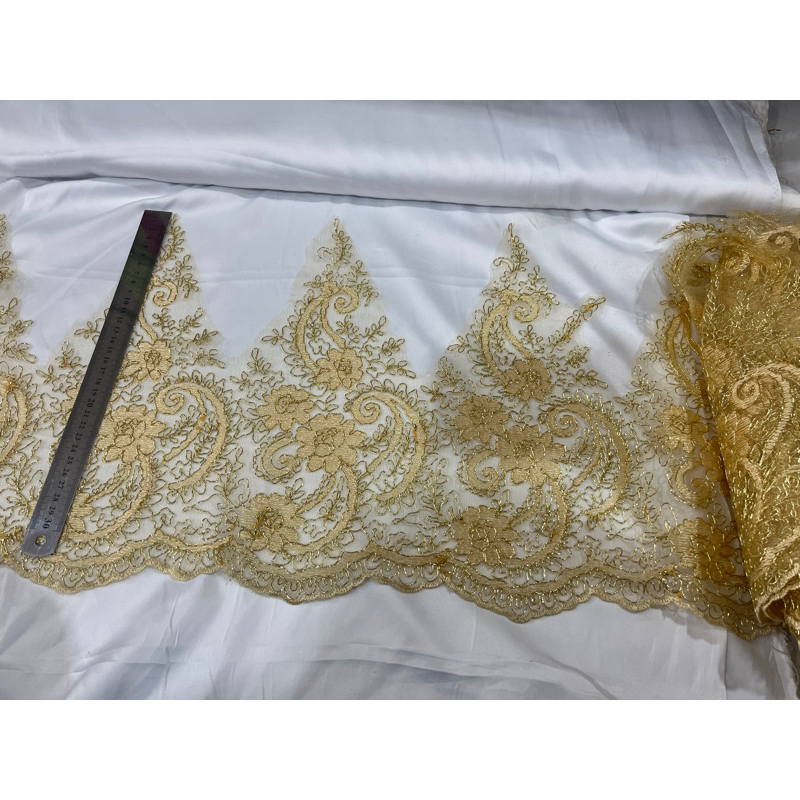Jual (GT)renda tille gold (lebar 34 cm) / bahan renda warna gold cantik ...