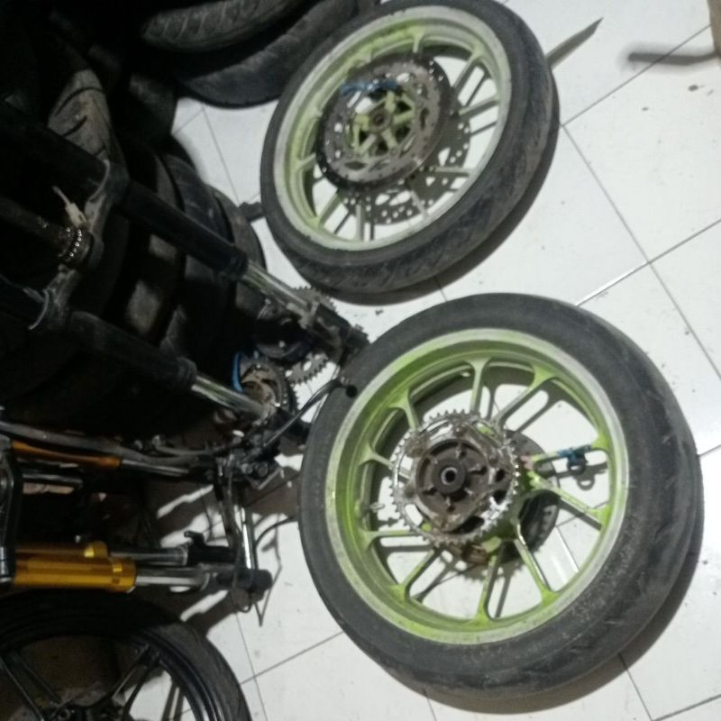 Jual velg Yamaha R15 v3 fullset minus harus d repain ulang | Shopee ...