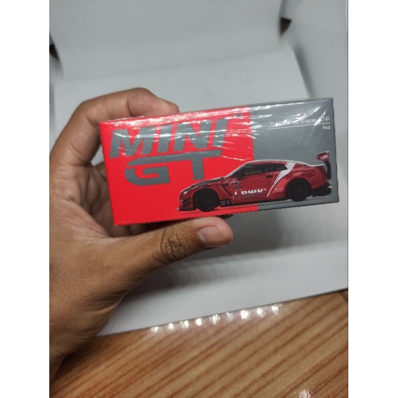 Jual Mini GT Nissan GT-R R35 LBWK Red | Shopee Indonesia
