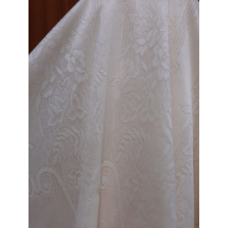 Jual Kain Vitrase Kembang Mawar ( motif kembang dipinggir kain ) lebar ...