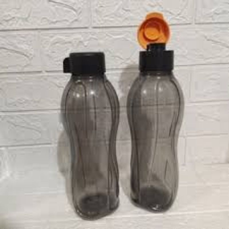 Jual Tupperware Ori ECO putar 750 ml,ada 3 warna.(hitam,biru dan ungu) | Shopee Indonesia