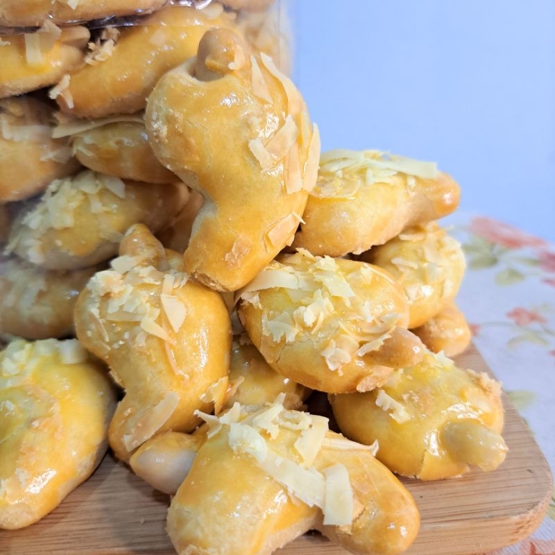 Jual Kue Nastar Daun Bibasnacks Isi Selai Nanas Enak Lembut Beli 1 ...