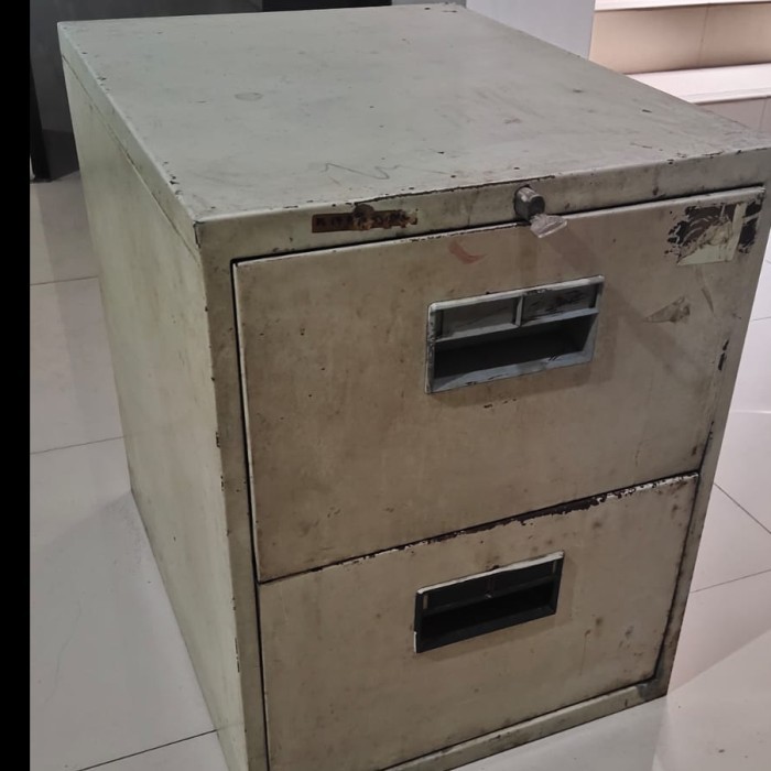 Jual FILLING LEMARI KABINET PENYIMPANAN FILE 2 LACI BAHAN BESI SECOND ...