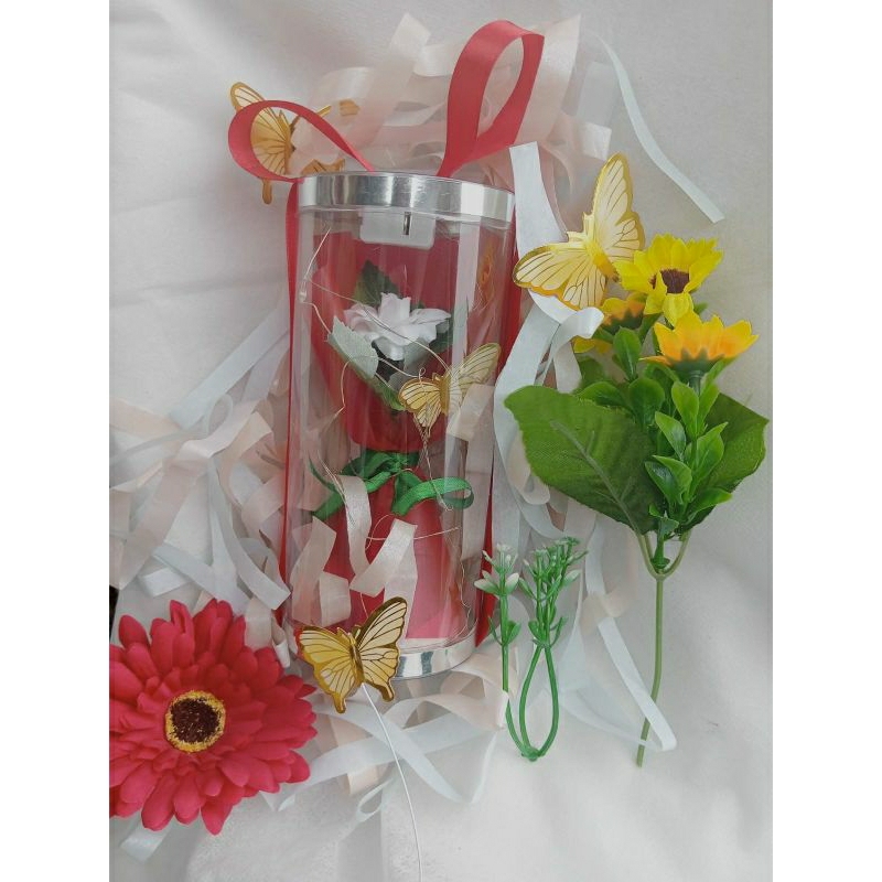 Jual Gift/Hampers isi buket tabung mini isi bunga Toper kupu-kupu dan ...