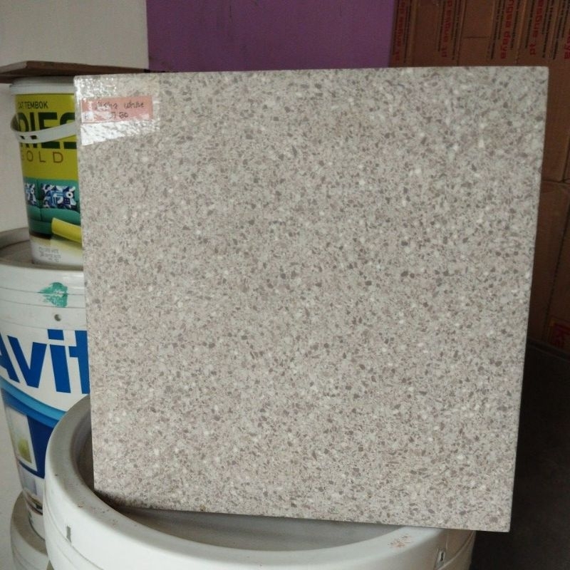 Jual keramik 25 x 25 kasar roma grey motif (polos semi terazzi matt ...