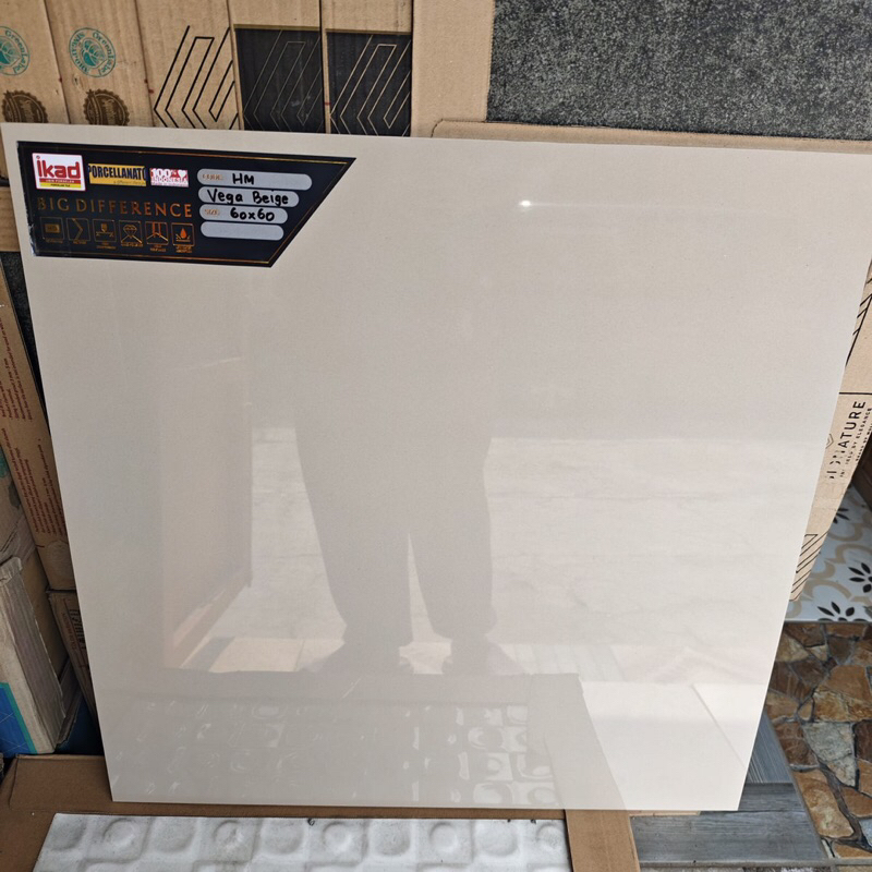 Jual GRANIT 60x60 CREAM POLOS (SUPER GLOSSY)/ granit lantai/ granit dinding/ granit cream polos ...