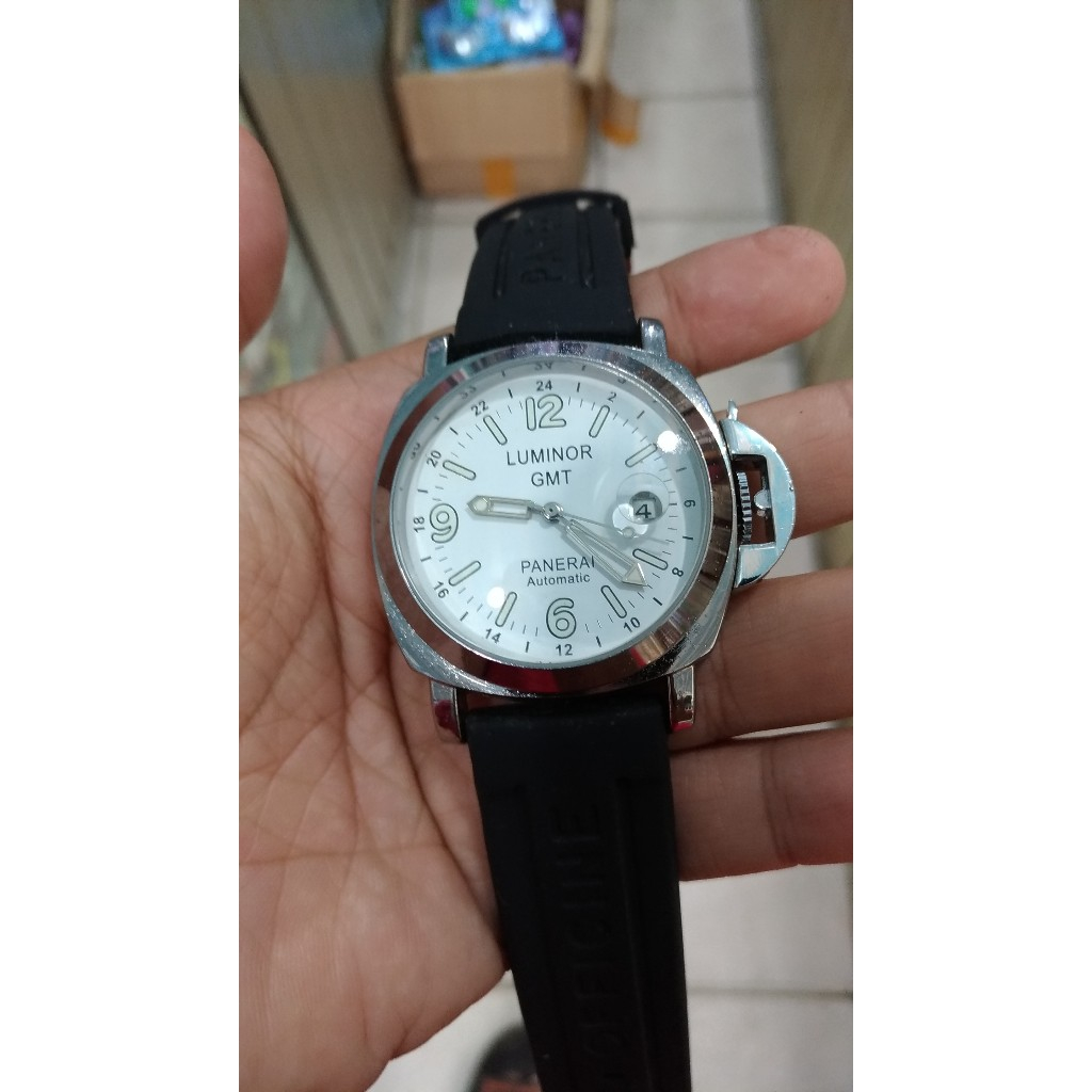 Jual jam tangan pnr silver otomatis kondisi baik siap pakai ga ada ...