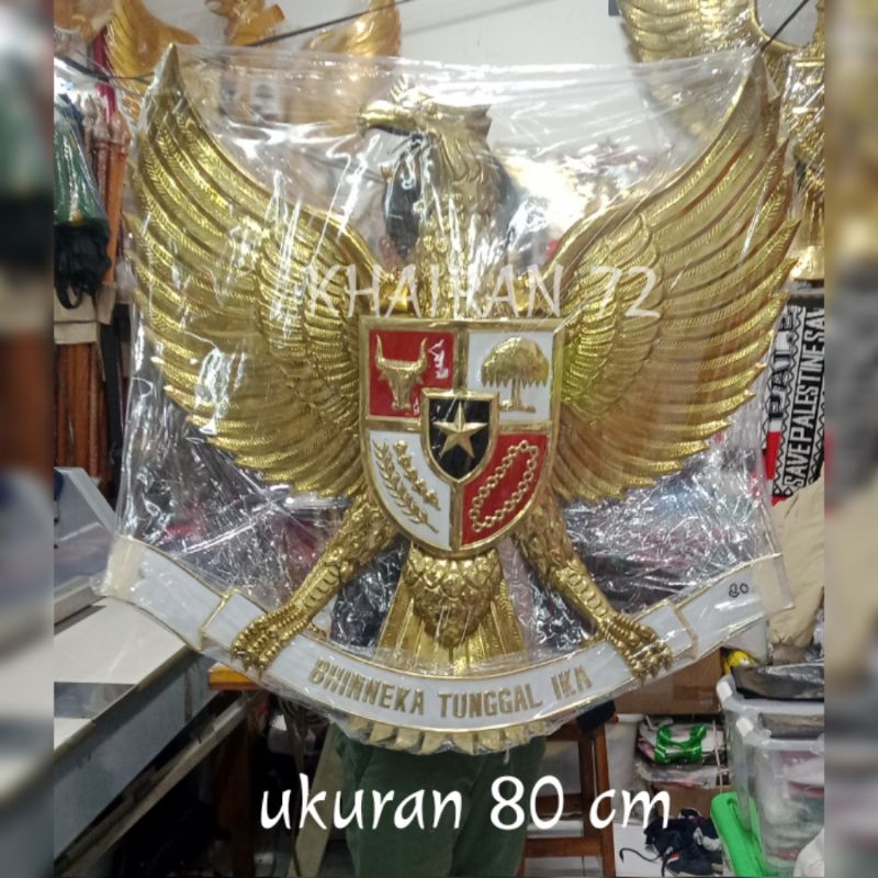 Jual patung lambang garuda pancasila ukuran 80 cm bahan kuningan ... Jual patung lambang garuda pancasila ukuran 80 cm bahan kuningan ...