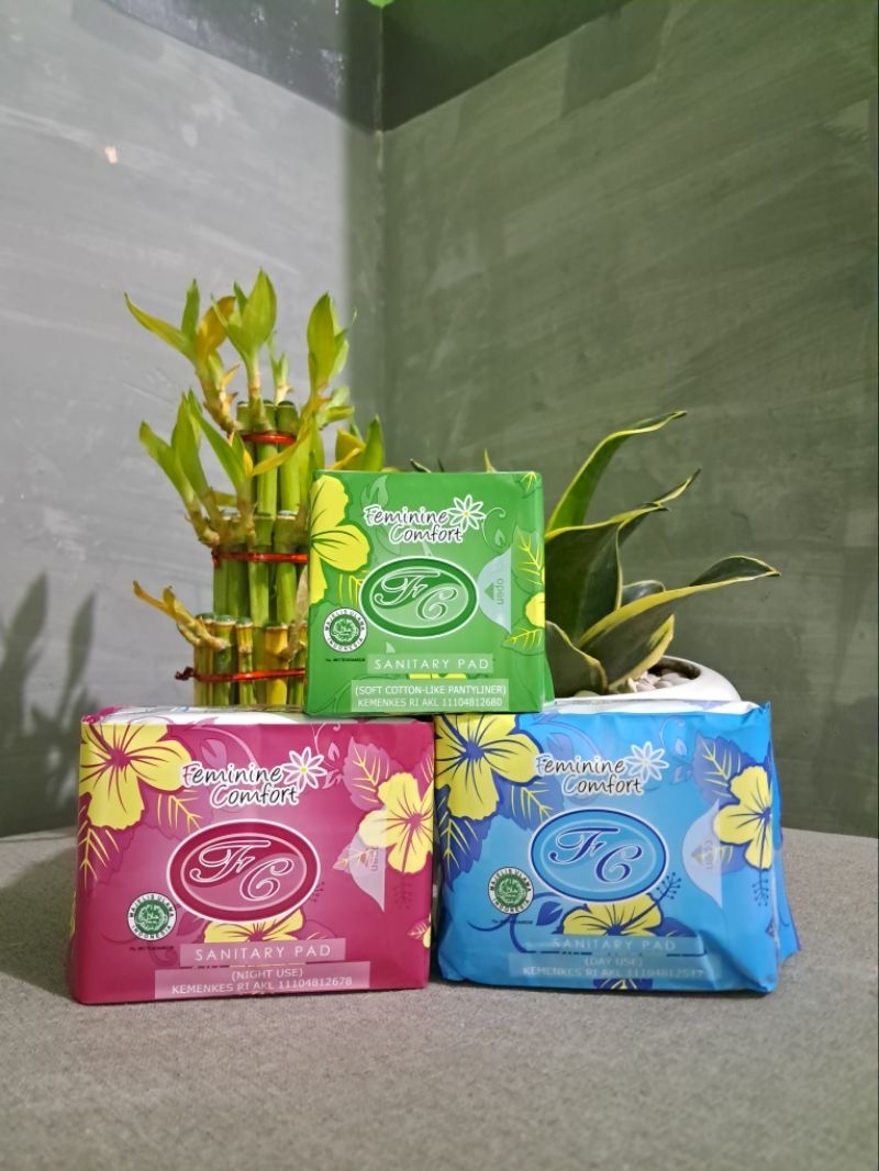 Jual Avail Pantyliner Pembalut Sanitary Pad Herbal Kesehatan Wanita 100 ...