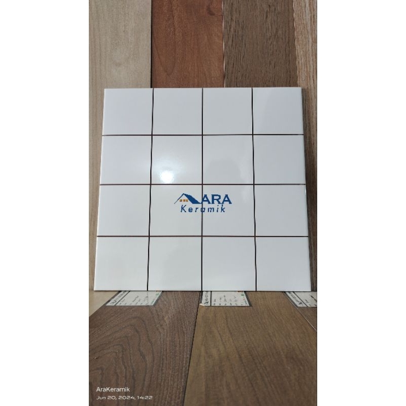 Jual Keramik Precut Mosaik Nat Palsu Ellagress / Keramik Dinding Dapur ...