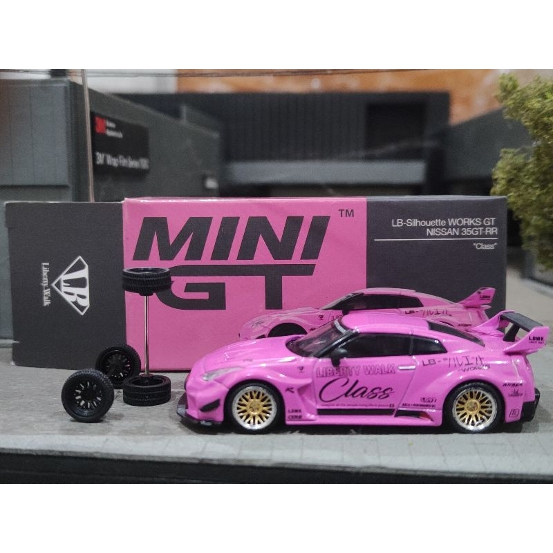 Jual Mini GT 281 LB Silhoutte Works GT Nissan 35GT-RR Pink Class ...