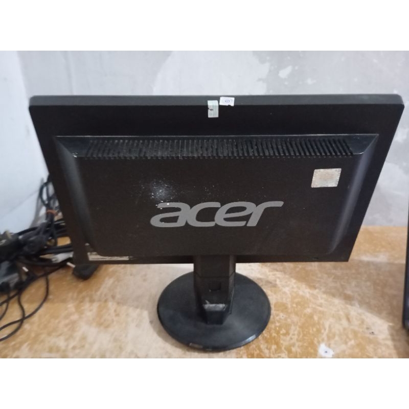 Jual Monitor LED ACER 16 inch wide screen minus sedikit | Shopee Indonesia